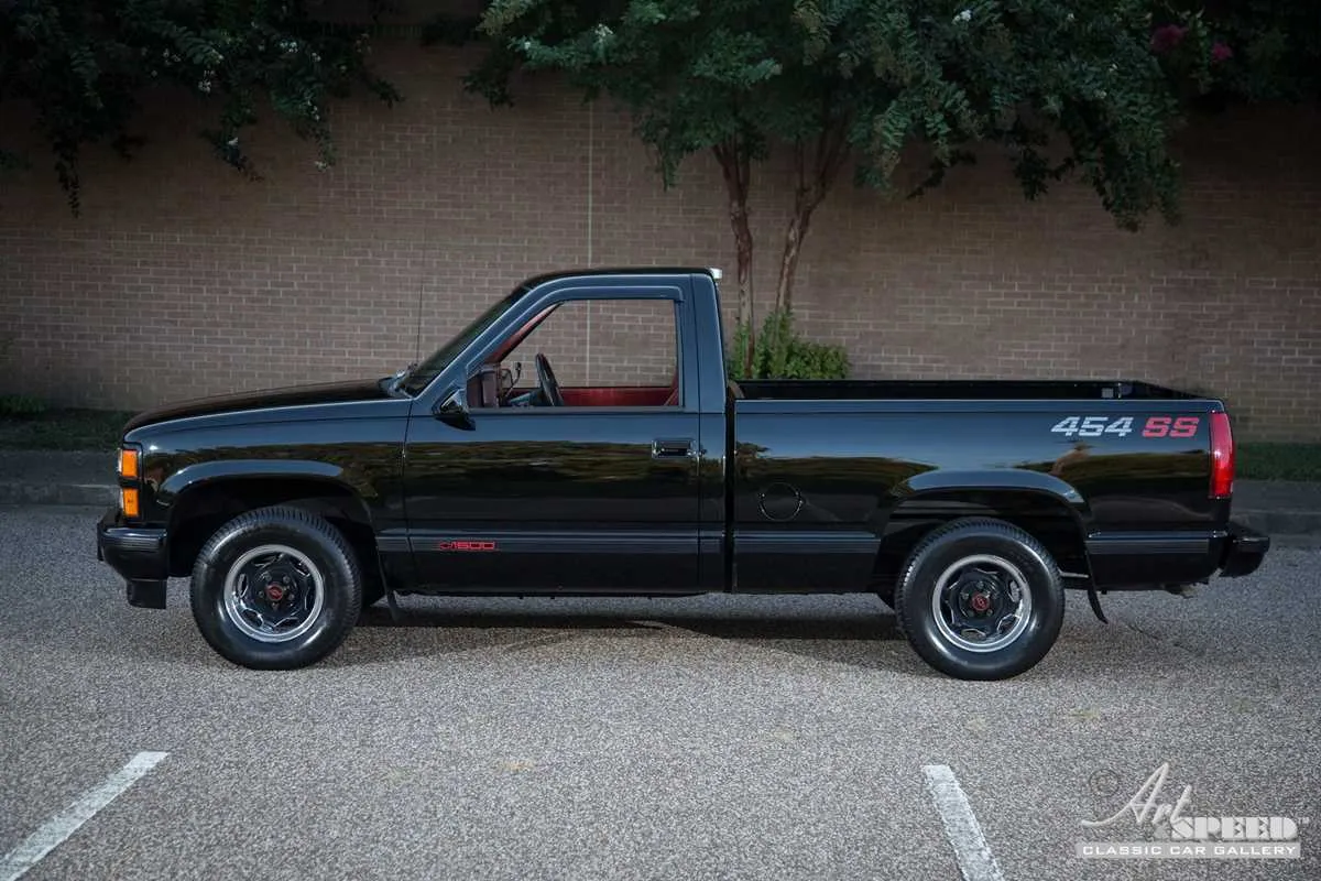 1990 Chevy 454 SS Specifications and Features