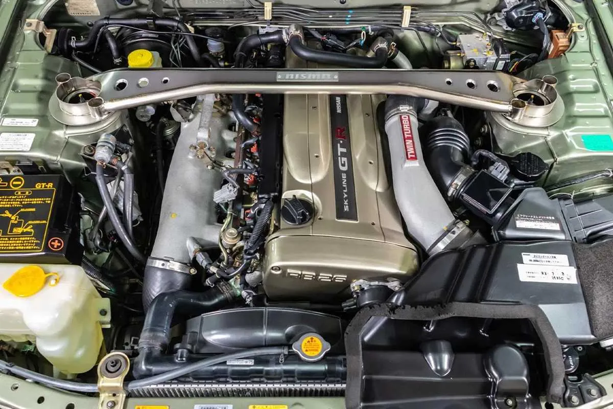 Nissan Skyline R34 V-Spec 2 Performance and Features
