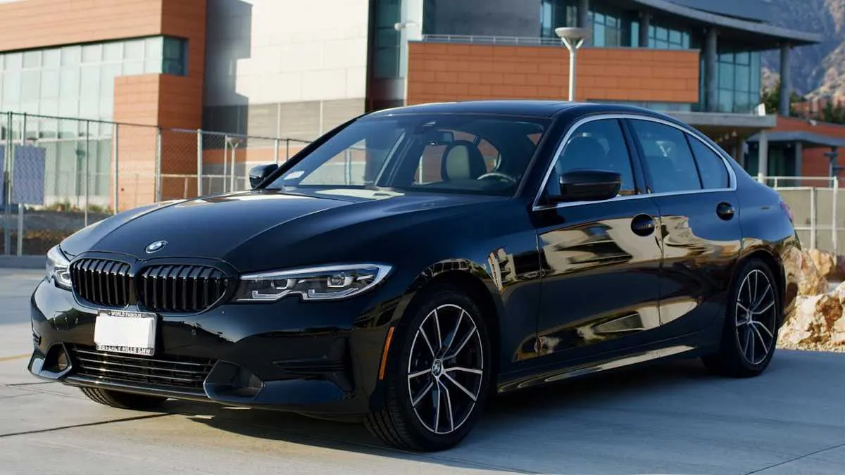 2021 BMW 330i Performance and Specifications Overview