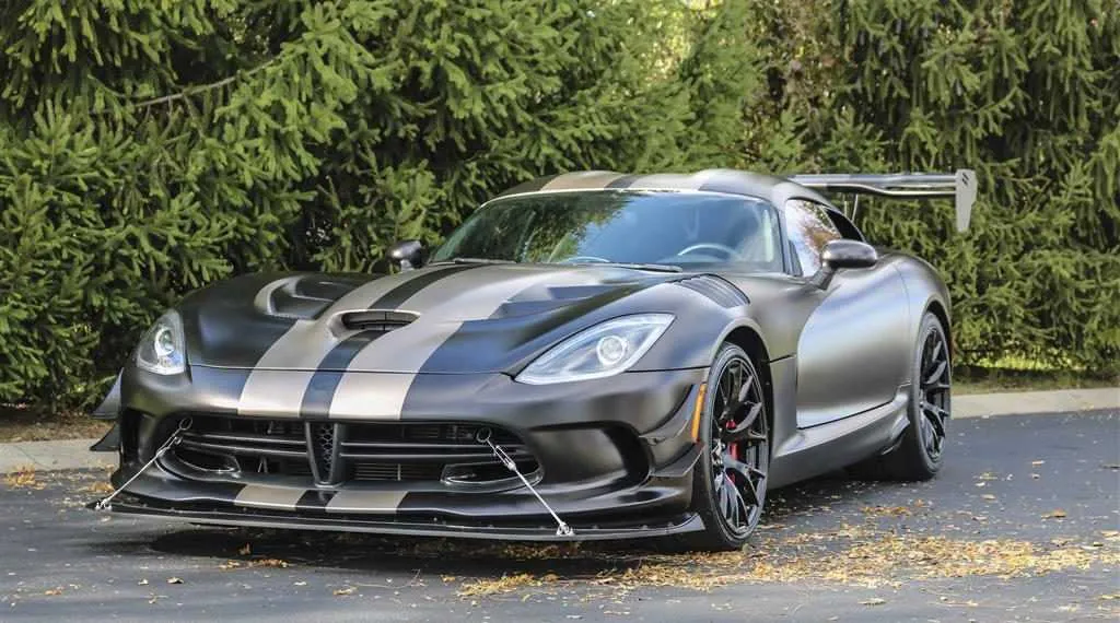 2017 Dodge Viper GTS Specifications and Features