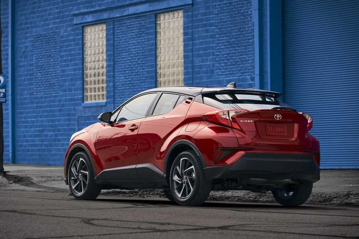 Spec Toyota CHR Detailed Review and Performance Analysis